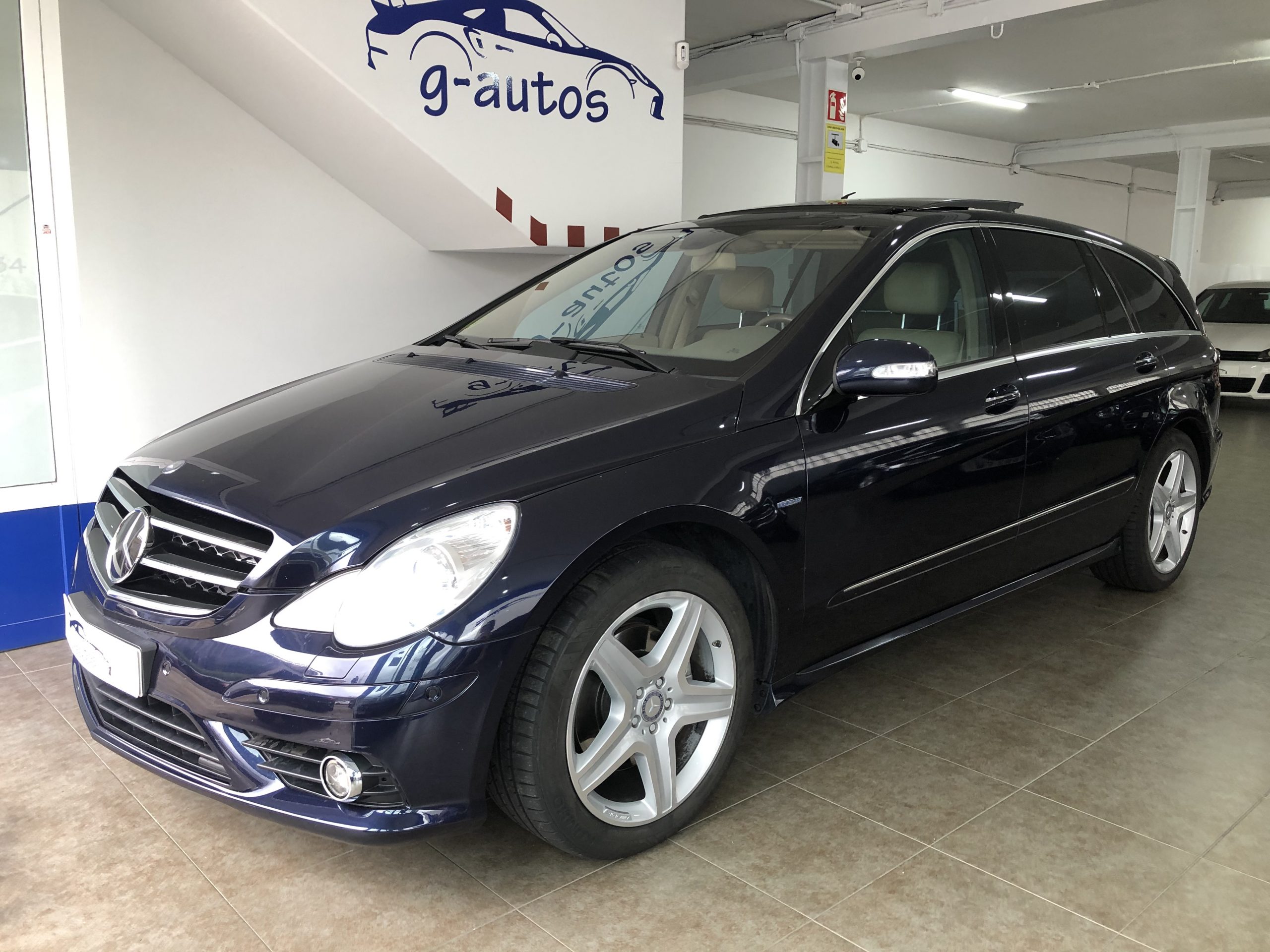 MERCEDES R350 CDI | G-Autos
