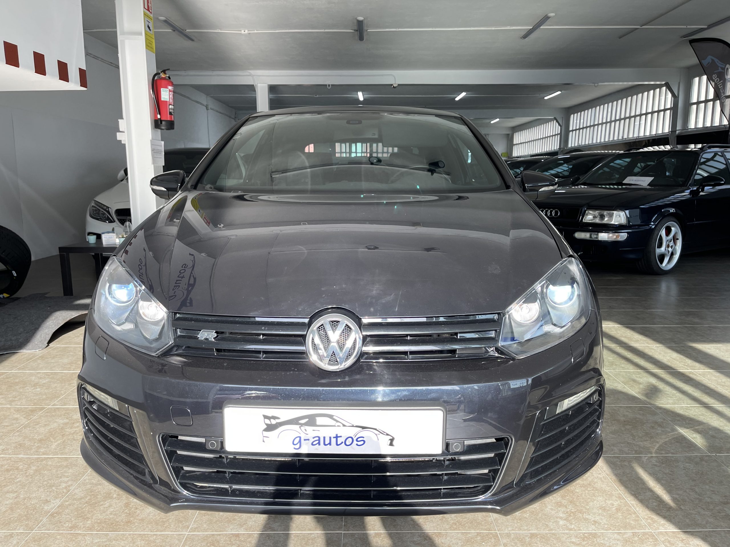 VOLKSWAGEN GOLF R20 270CV | G-Autos