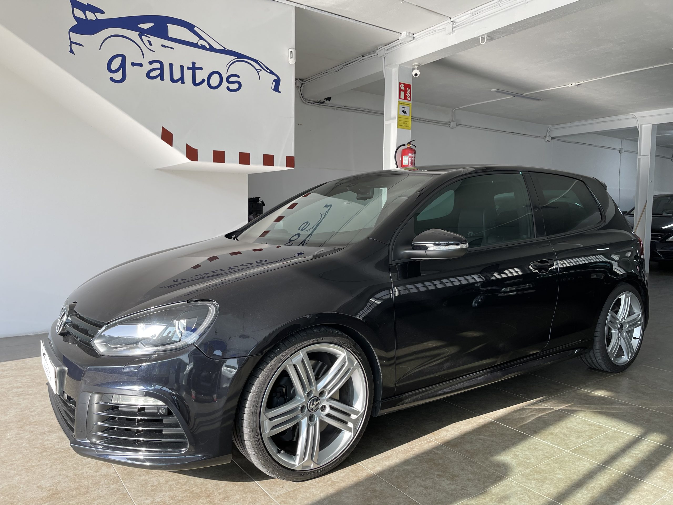 VOLKSWAGEN GOLF R20 270CV | G-Autos